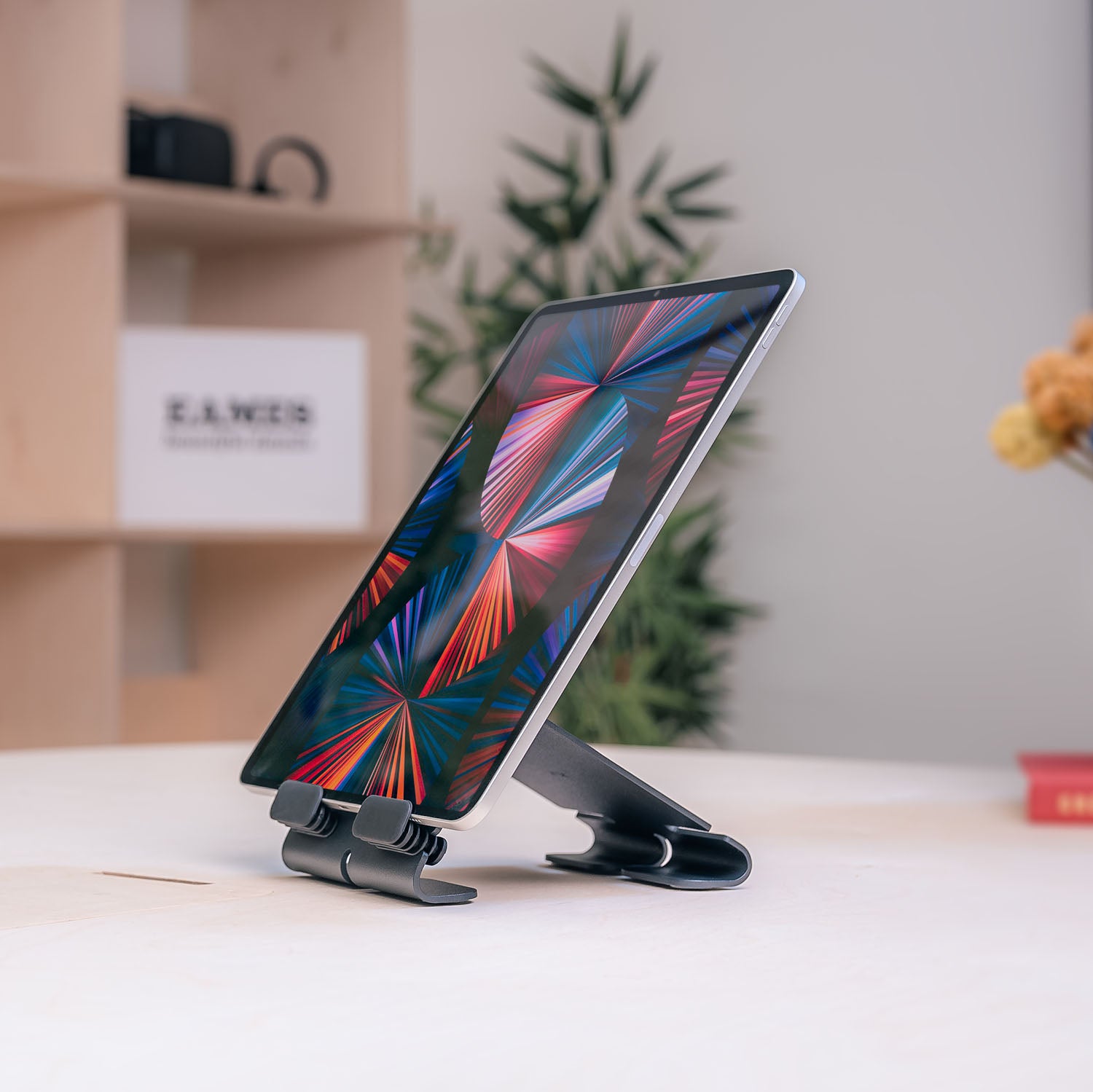 @Rest - Universal iPad & Tablet Stand | Heckler Design